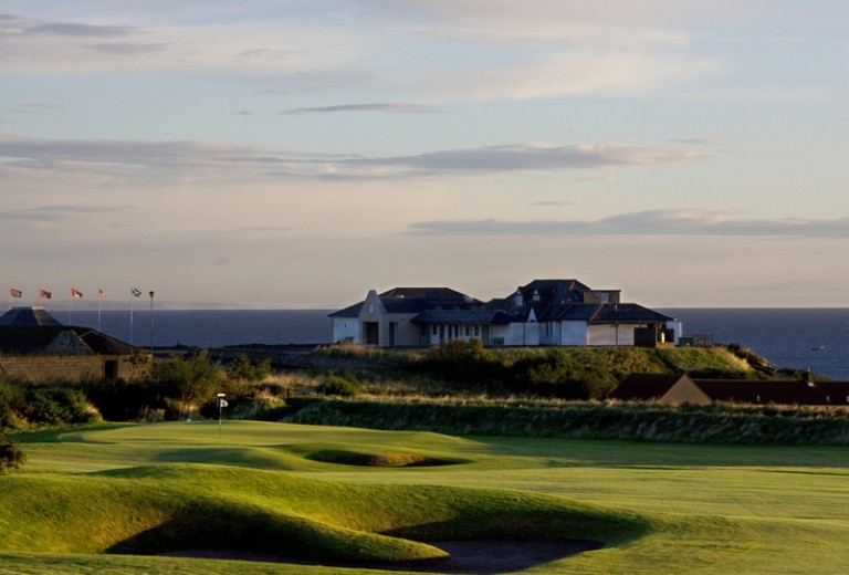 crail-craighead-18th - Golf Vacations Scotland